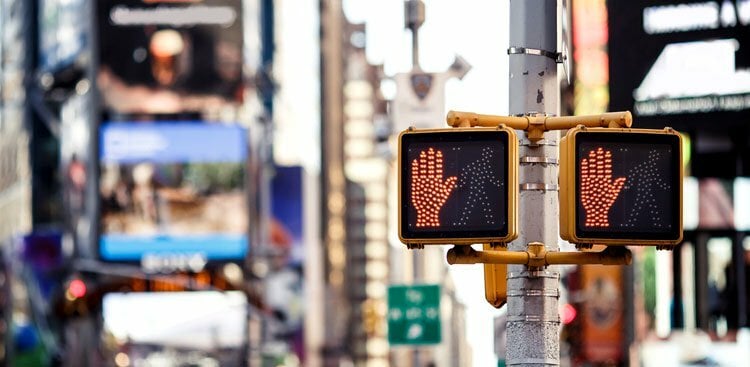 10 Signs You're Dealing With Someone Incredibly Toxic | The Muse | The Muse