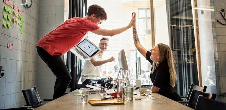 10 Free and Easy Ways to Celebrate a Co-worker (That'll Make You Look ...