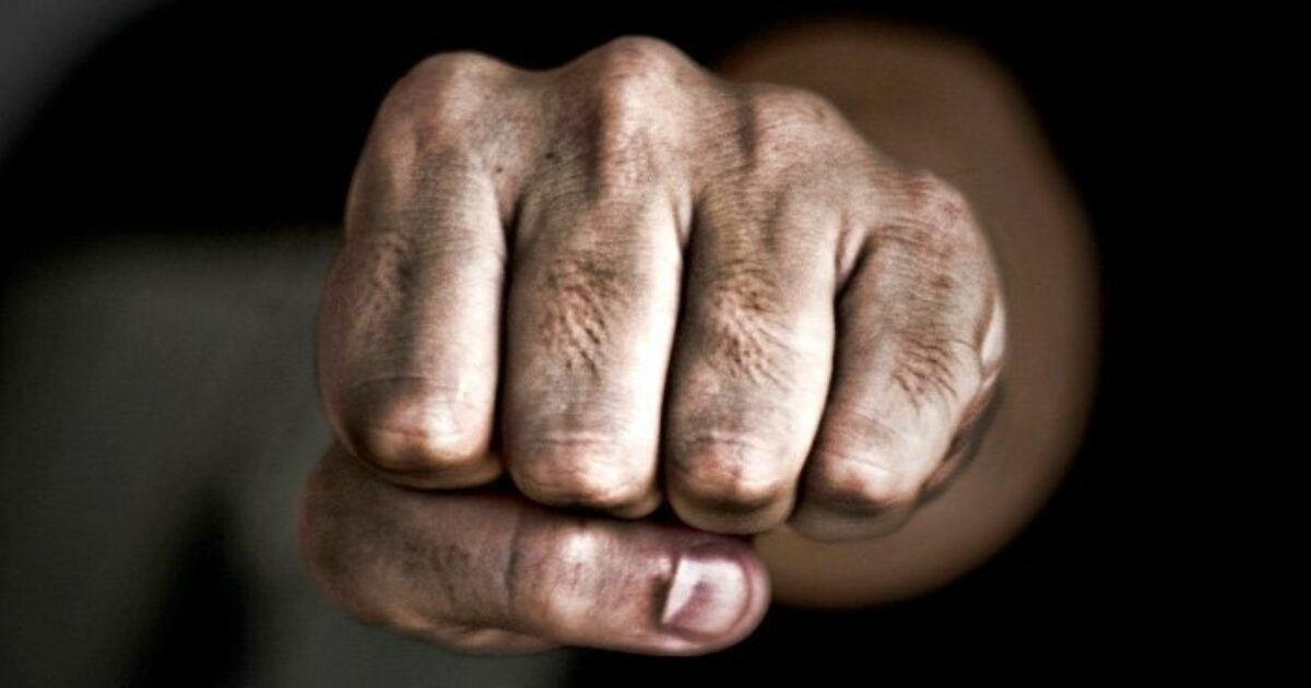 How to Deal With a Negotiation Bully | The Muse