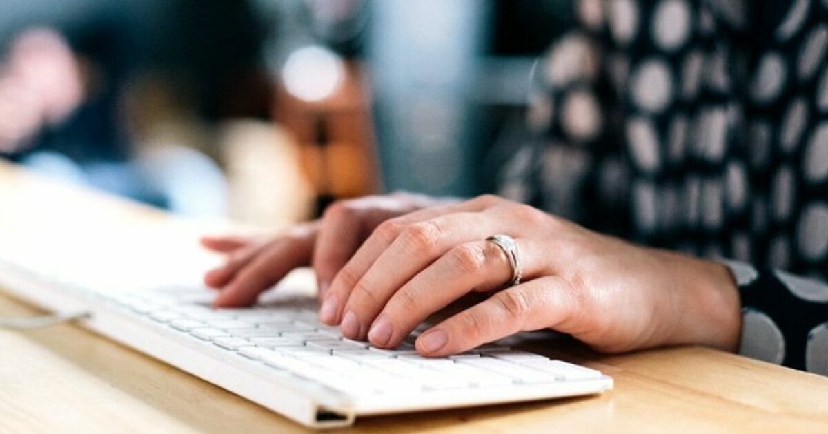 20 Prompts to Inspire Your Next Professional Blog Post | The Muse