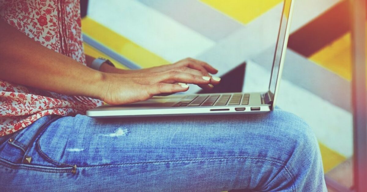 How to Use Company Chat Professionally and Efficiently | The Muse