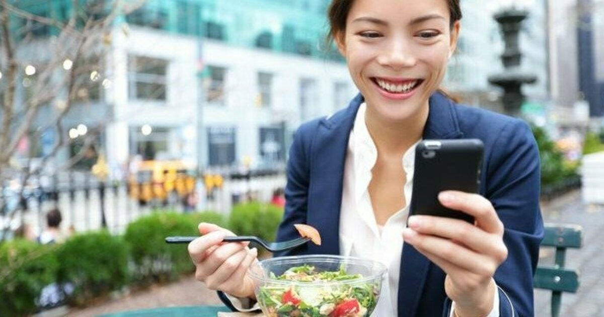 What to Eat to Be More Productive (Infographic) | The Muse