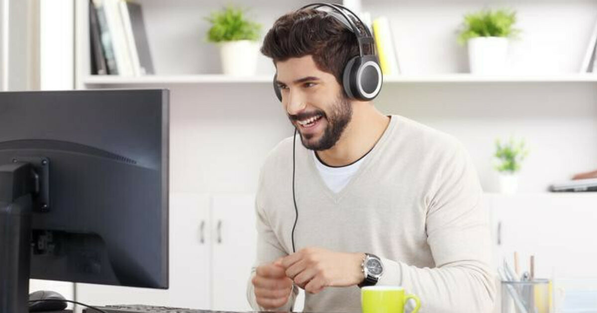 How to Make Group Chat Work for You | The Muse