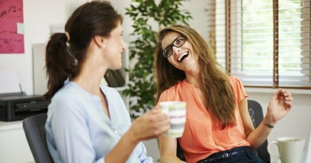 It's OK to Be Distracted at Work | The Muse