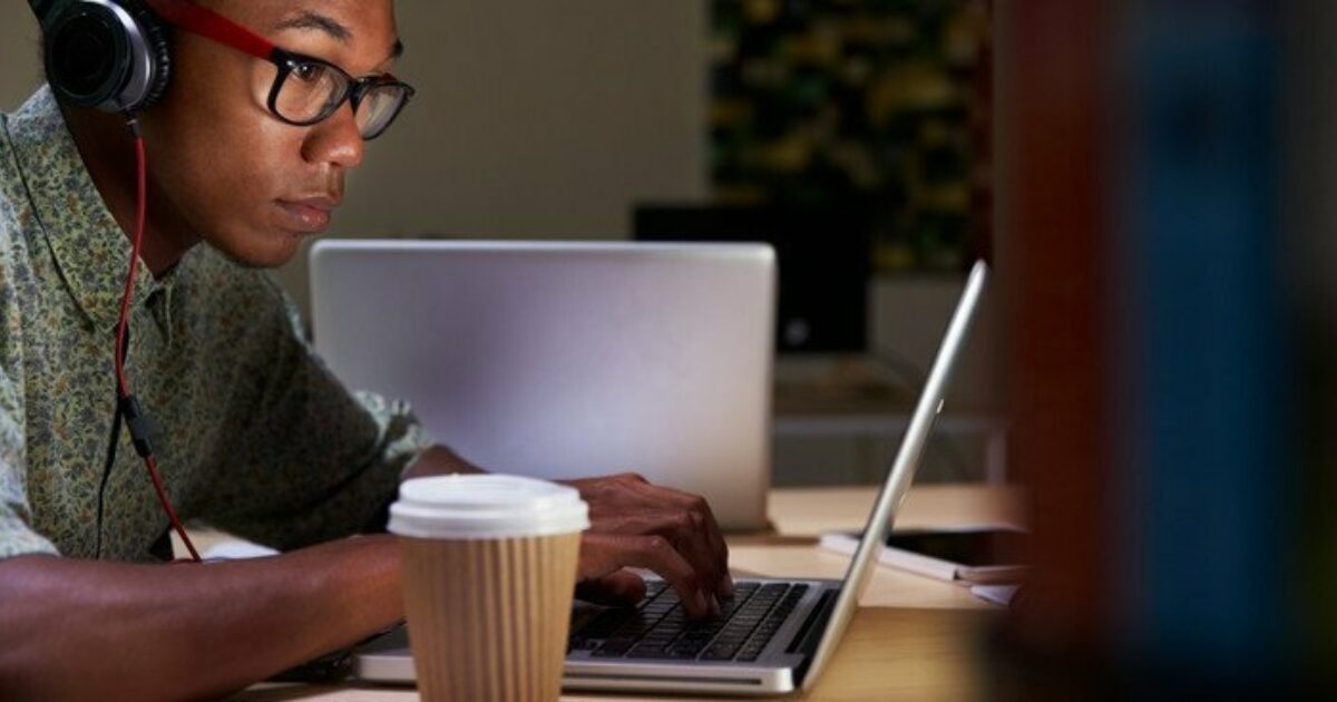 5 Bad Office Habits to Stop This Week | The Muse