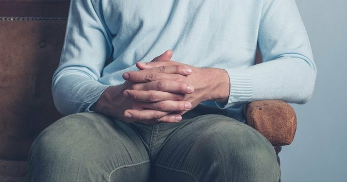 What to Do With Your Hands in an Interview (Video) | The Muse