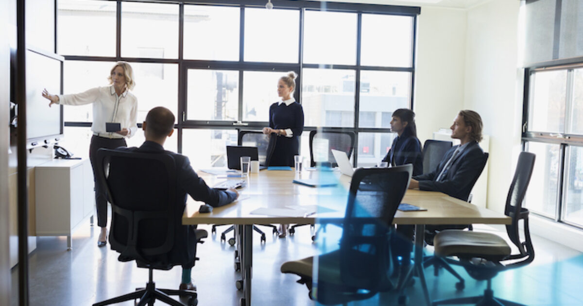 A Free, Easy PowerPoint Presentation Template | The Muse