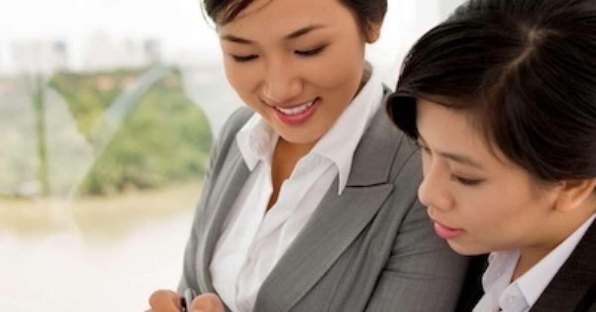 3 Effective Ways to Train Your Interns | The Muse