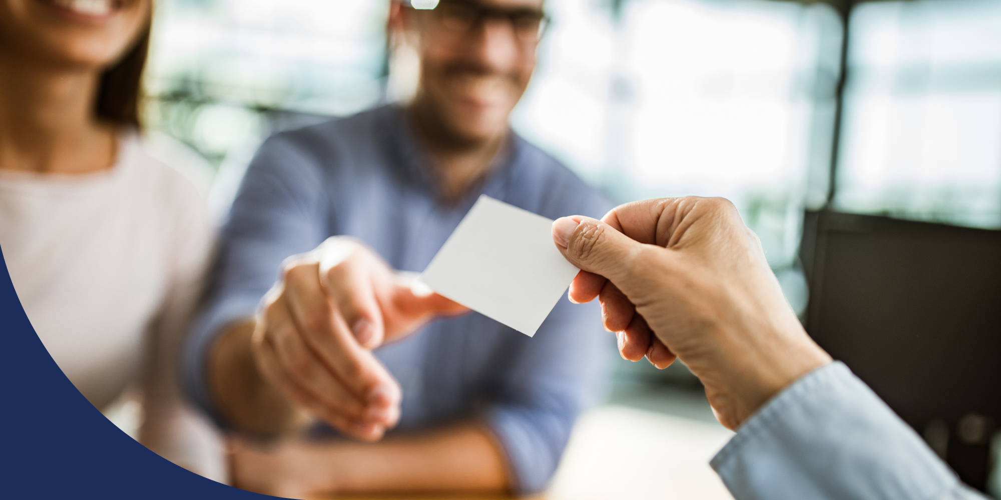 What Makes a Good Business Card? 7 Tips on How to Craft a Standout One ...